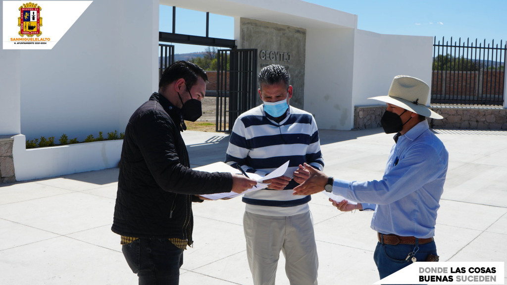 El Presidente Municipal recibe las instalaciones del CECYTEJ | San ...